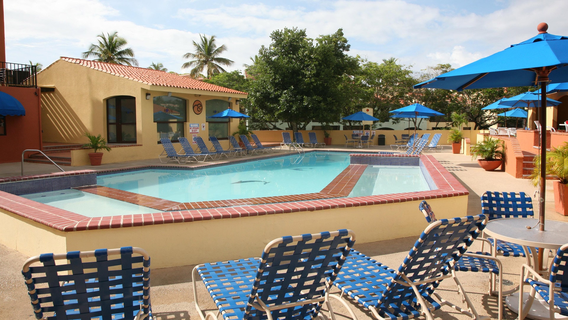 Park Royal Homestay Club Cala - Platinum Interchange